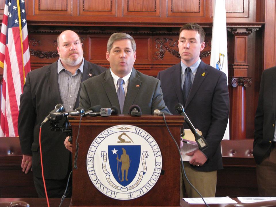 Wilmington’s State Senator Bruce Tarr Calls For MBTA Reforms ...