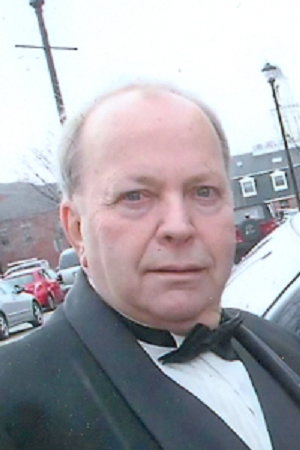 OBITUARY: Ronald W. Dwan – Wilmington Apple