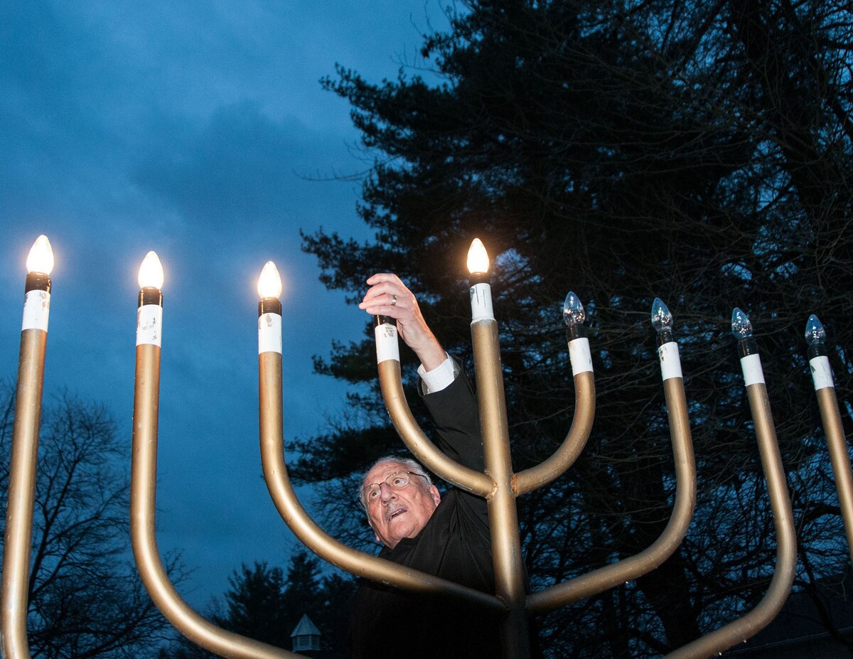 Menorah Lighting On Wilmington Town Common Set For December 25 (First ...